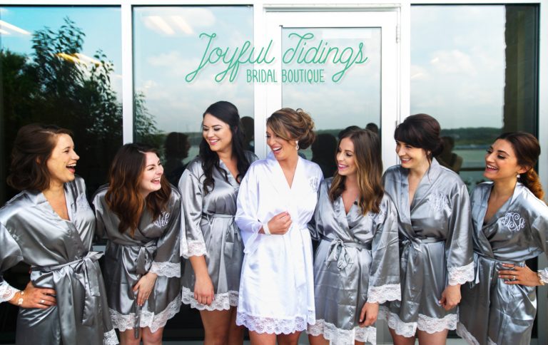 Classic Oxford Cloth Kimono Robes – Joyful Tidings Bridal Boutique